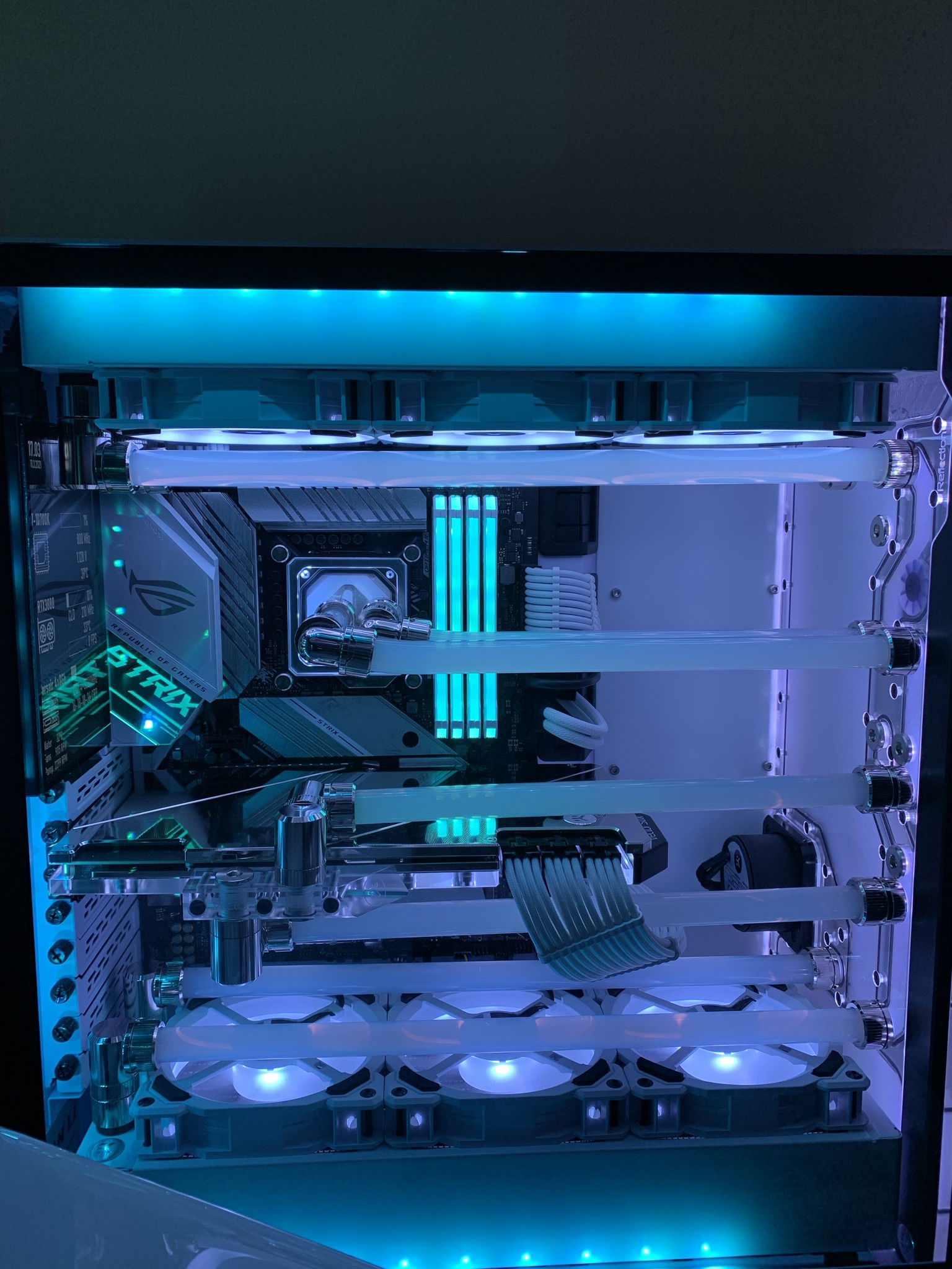 O11 Dynamic XL White » builds.gg