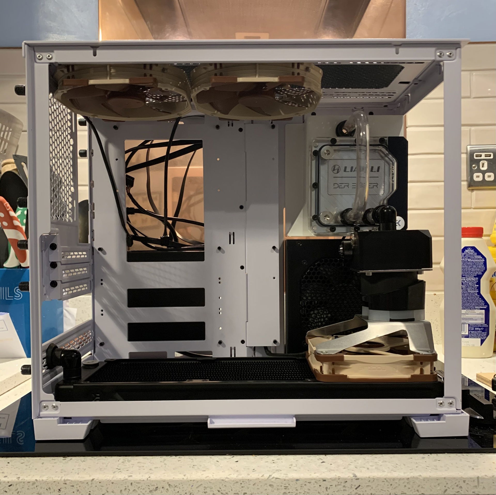 011D Mini with ATX PSU, configaruble internal/external loop. » builds.gg