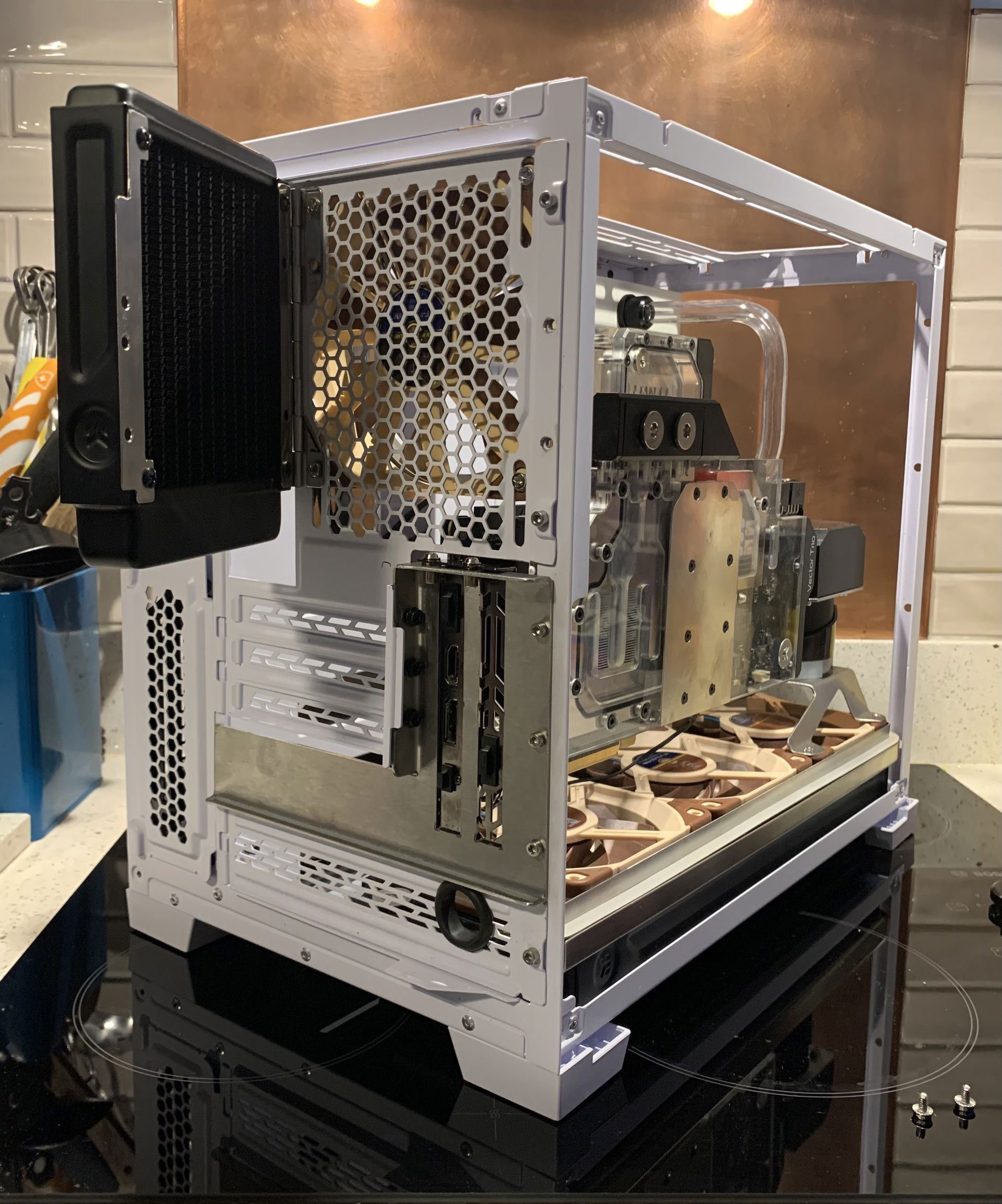 011D Mini with ATX PSU, configaruble internal/external loop. » builds.gg