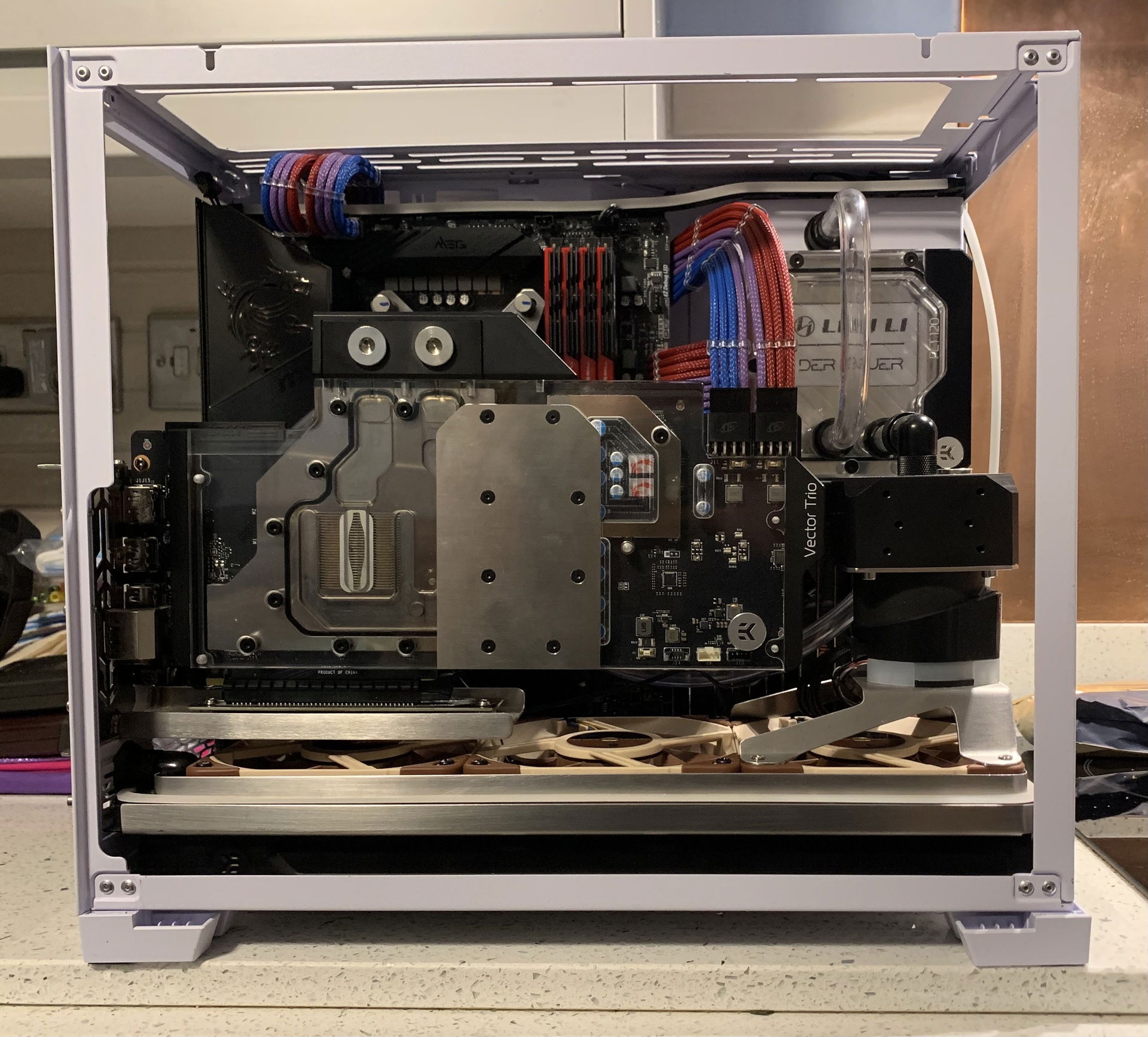 011D Mini with ATX PSU, configaruble internal/external loop. » builds.gg