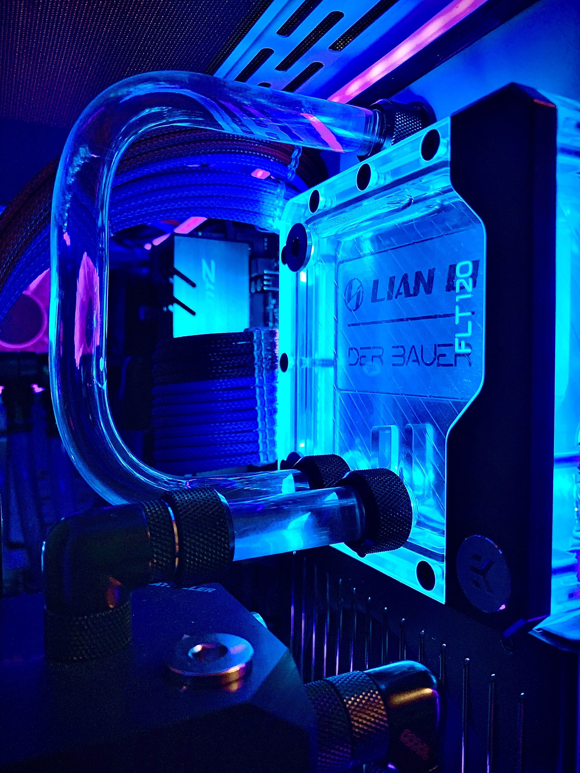 011D Mini with ATX PSU, configaruble internal/external loop. » builds.gg