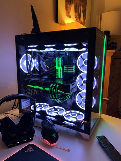 Custom Wall PC » builds.gg