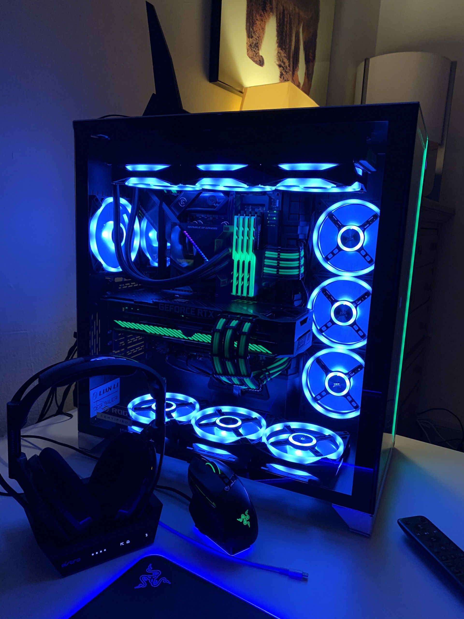 ROG build RTX 3080 Ryzen 9 3900X » builds.gg