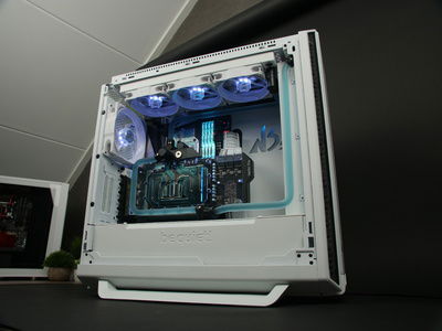 Custom Wall PC » builds.gg