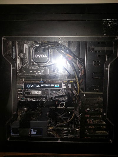 IRON MAN THEME CUSTOM PC » builds.gg