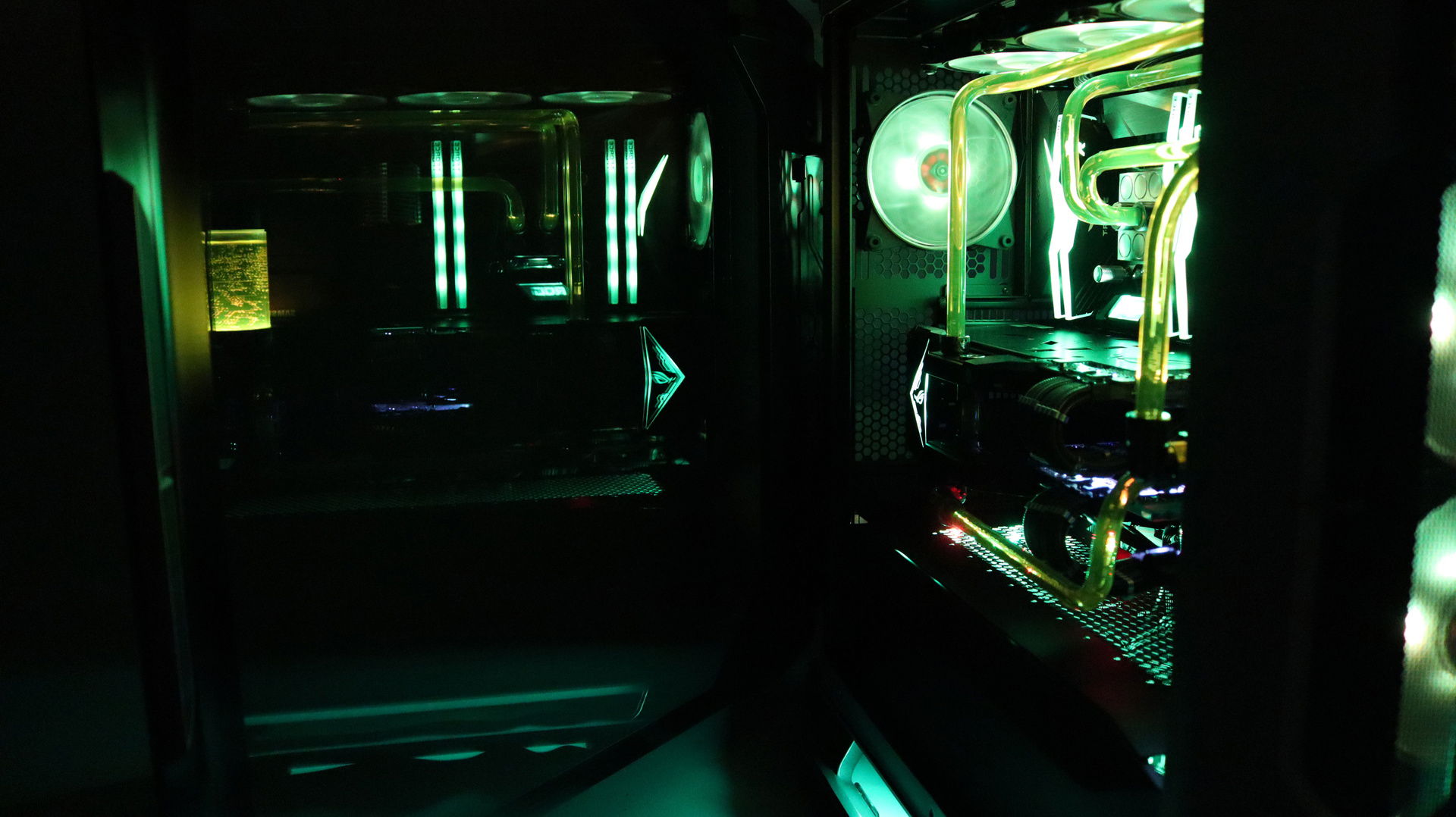 Cooler Master Cosmos C700M » builds.gg