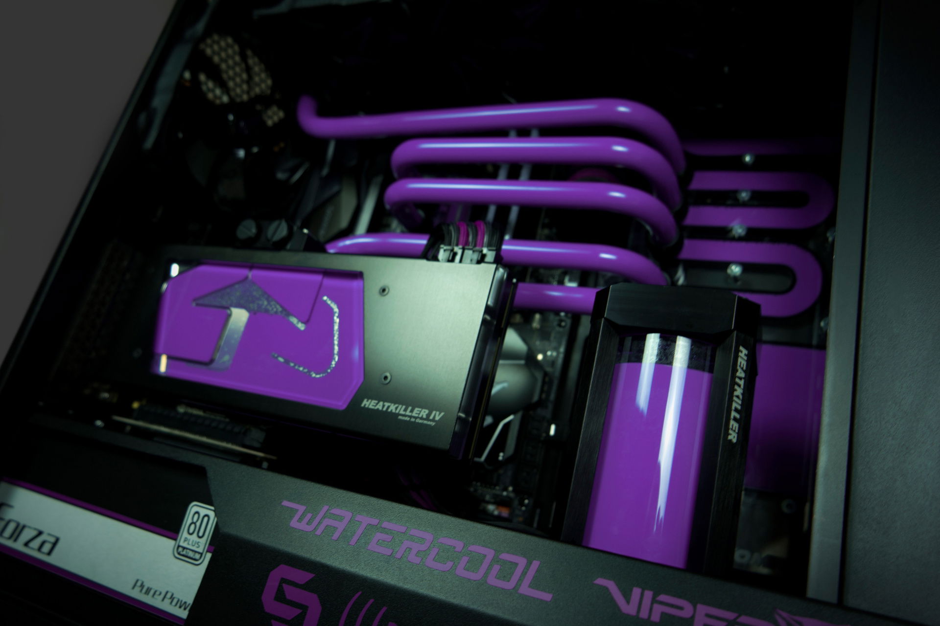 PURPLE PILL "FRACTAL DESIGN DEFINE R6" » builds.gg