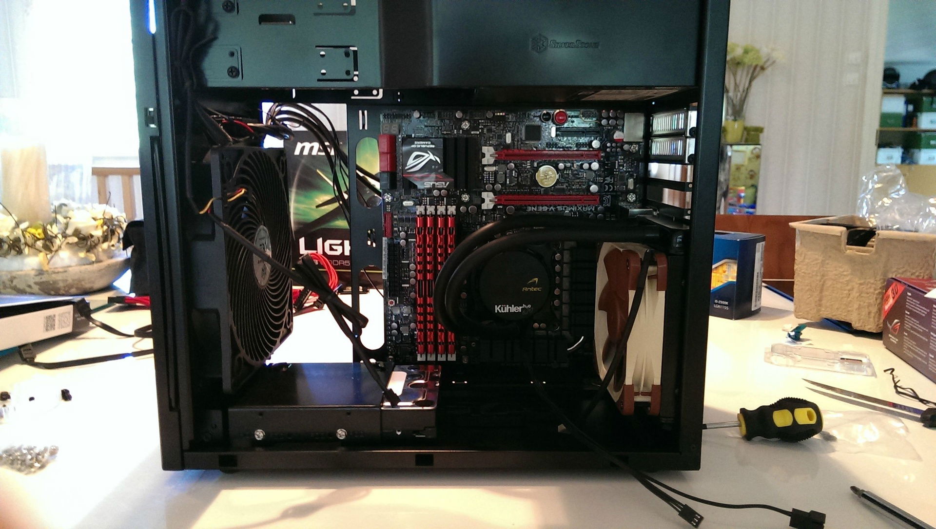 Blast from the near past! TJ08-e M-ATX build from 5 years back » builds.gg