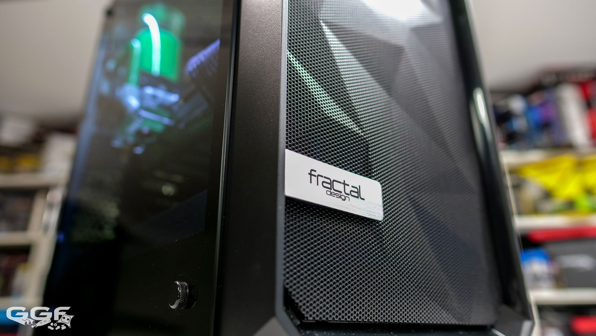Fractal Design Meshify C » builds.gg