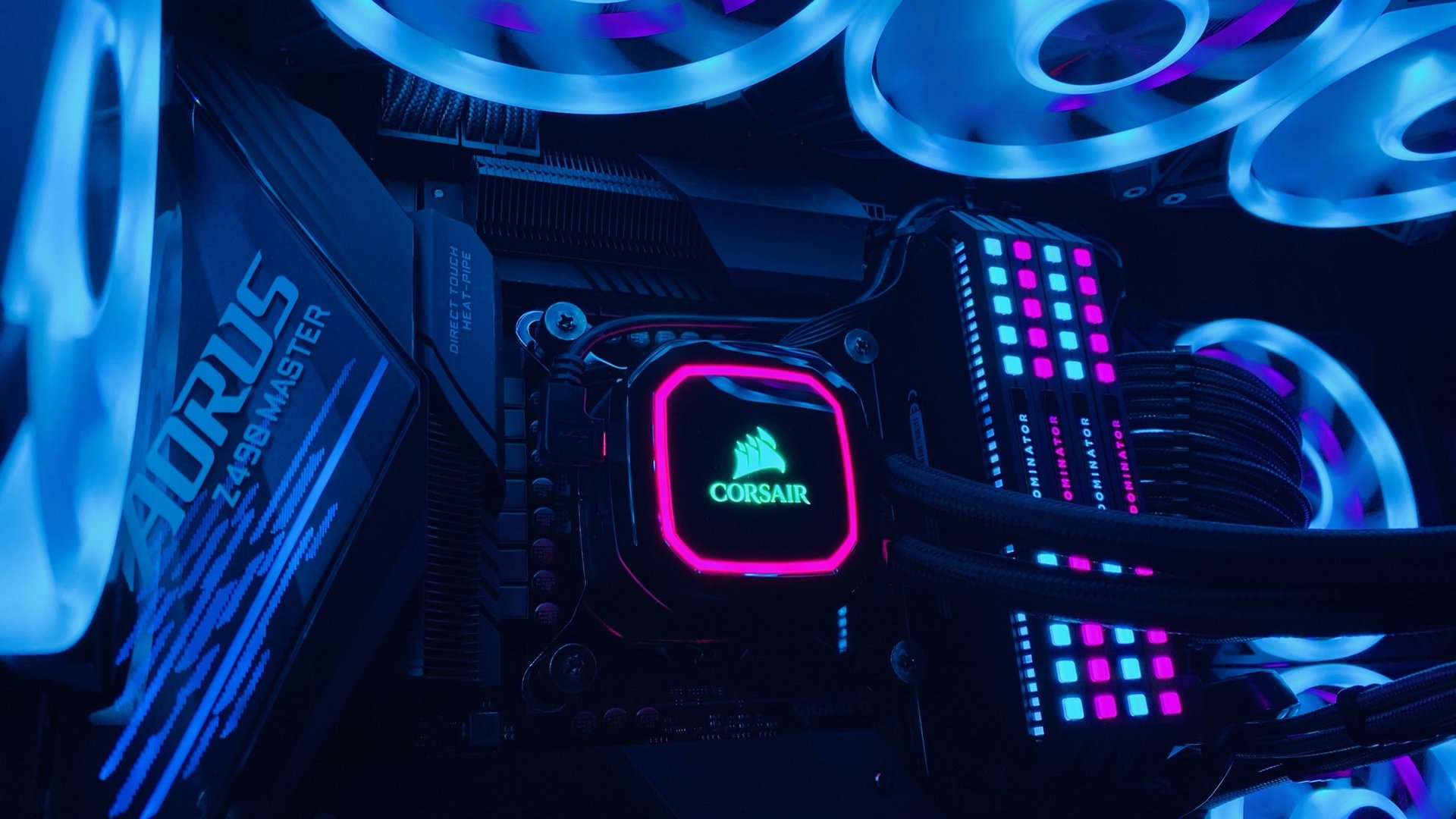 Black AORUS with a lot of RGB » builds.gg