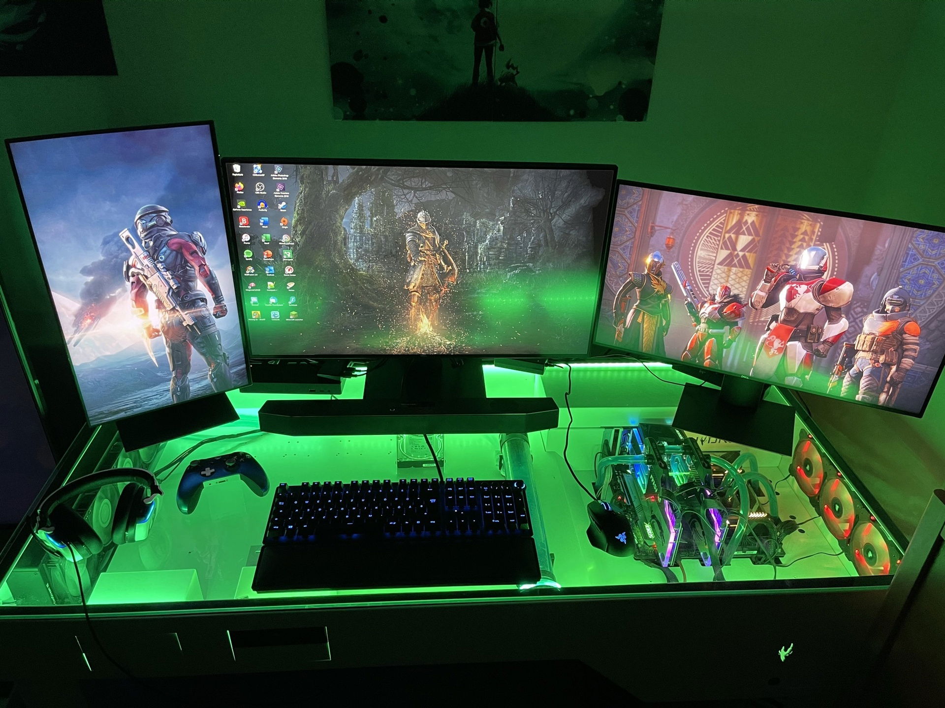 Hydra Desk custom RTX SLI build » builds.gg