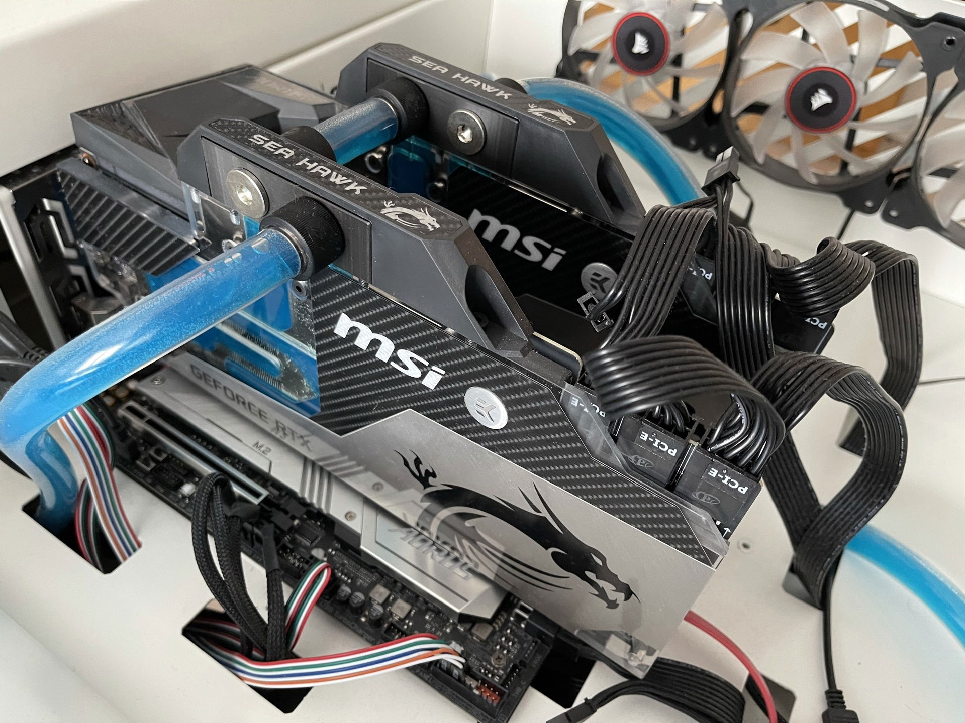 Hydra Desk custom RTX SLI build » builds.gg