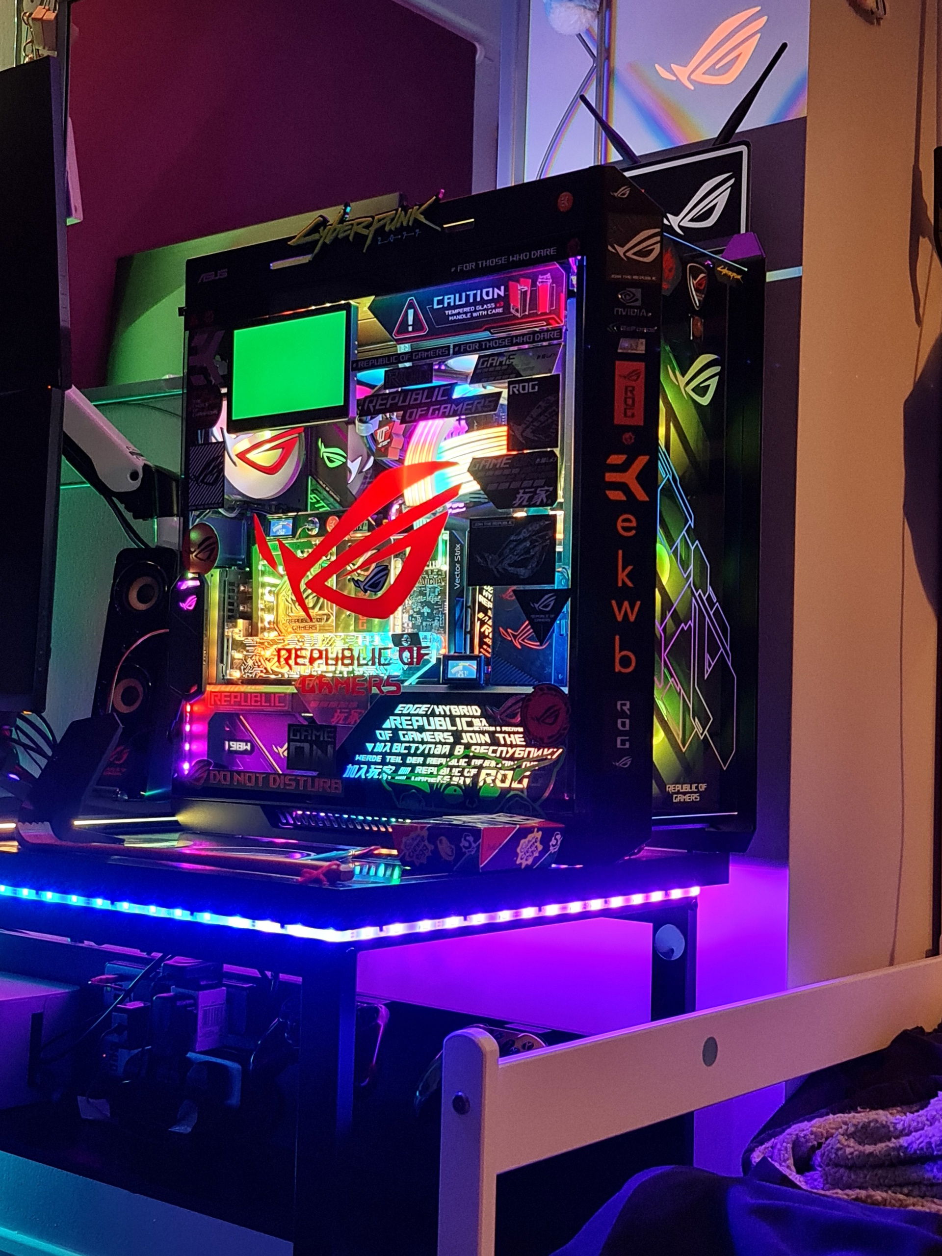 REPUBLIC OF GAMERS, OVER THE RAINBOW 🌈 » builds.gg