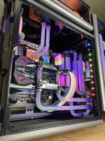 Lian Li O11 XL, custom loop, front distro plate, black & yellow » builds.gg