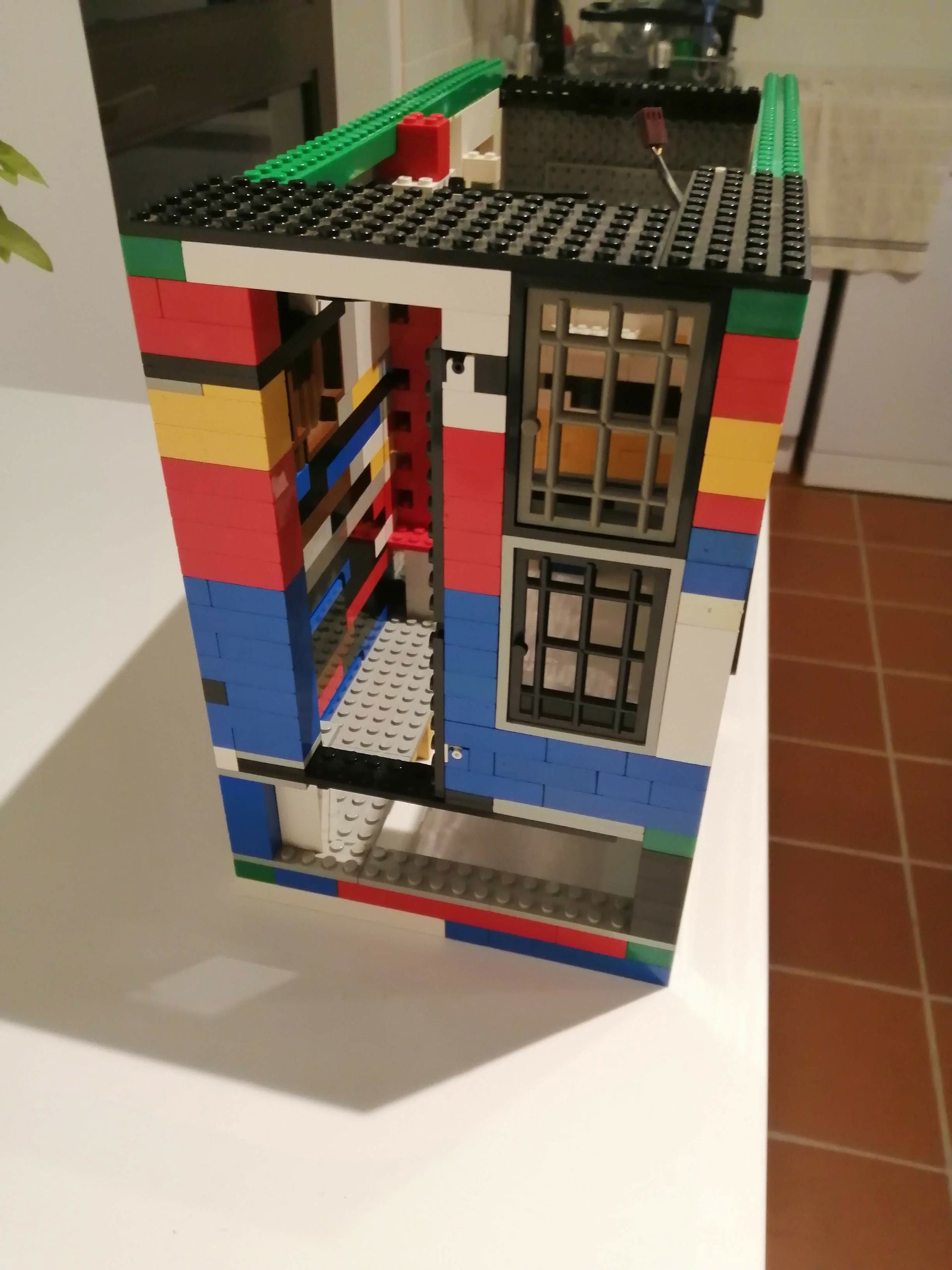 "Poor man's" Lego SFF PC » builds.gg