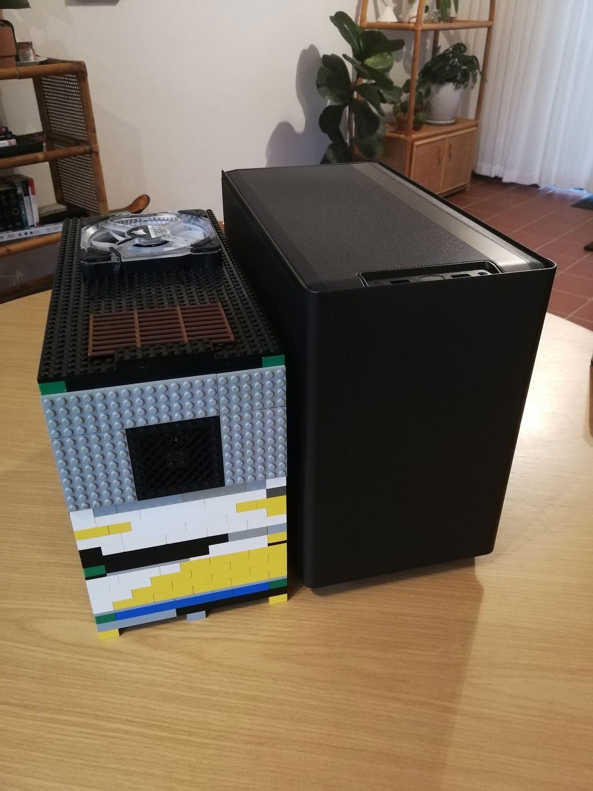 "Poor man's" Lego SFF PC » builds.gg