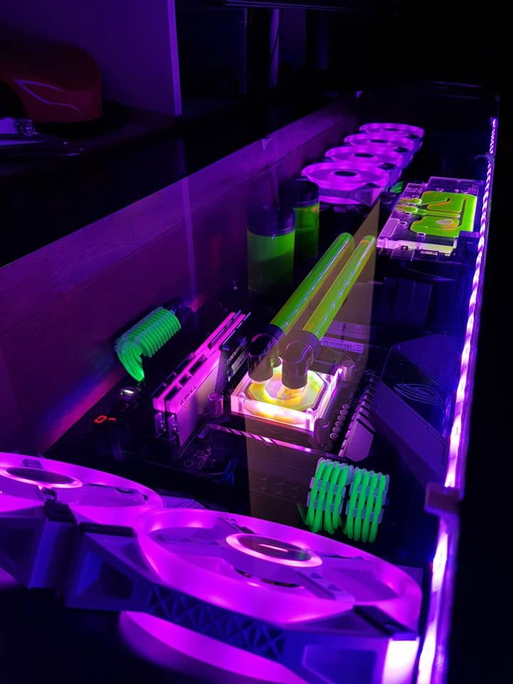 Ultraviolet desk » builds.gg