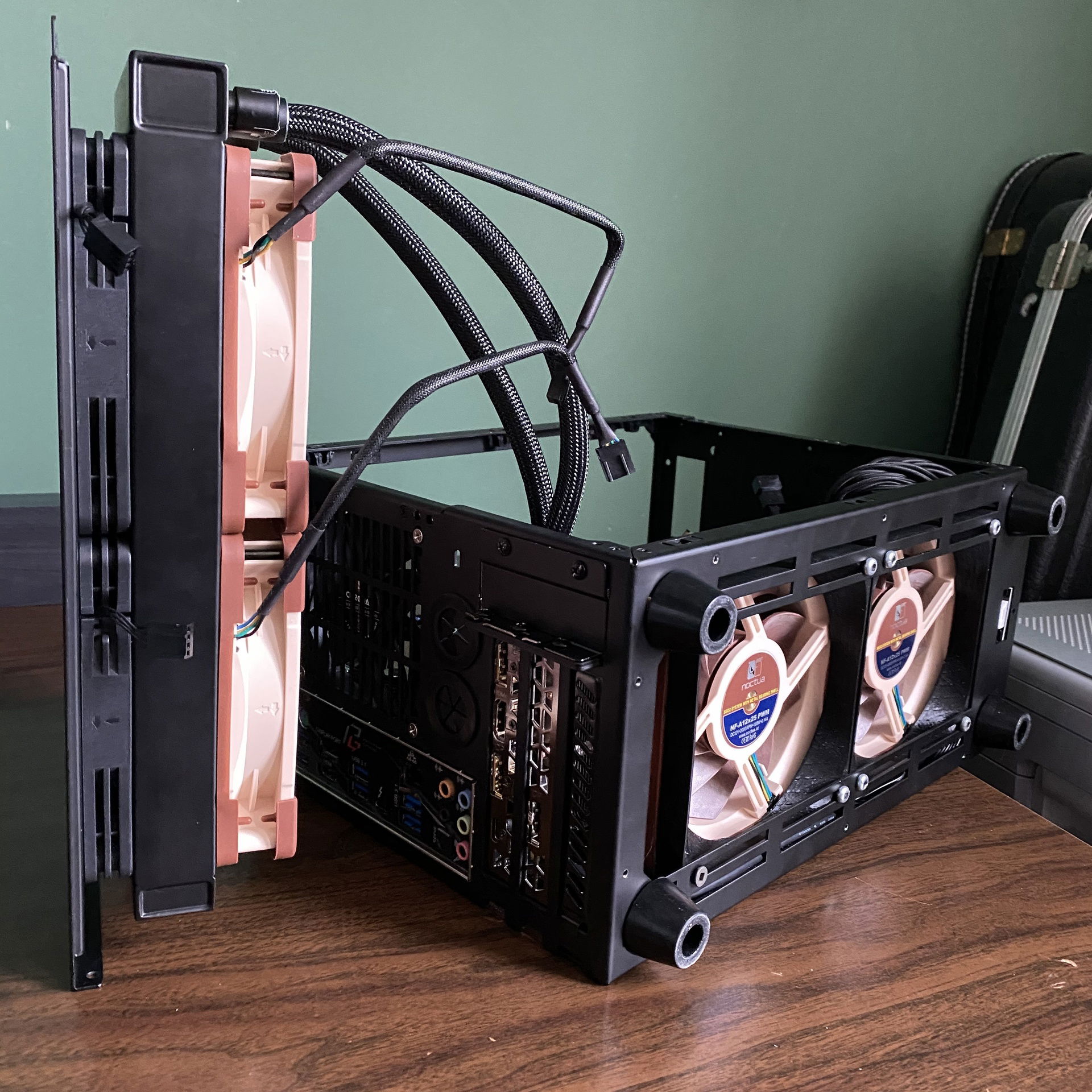 NCASE M1 Downsize (ft. AIO push/pull + GPU deshroud) » builds.gg