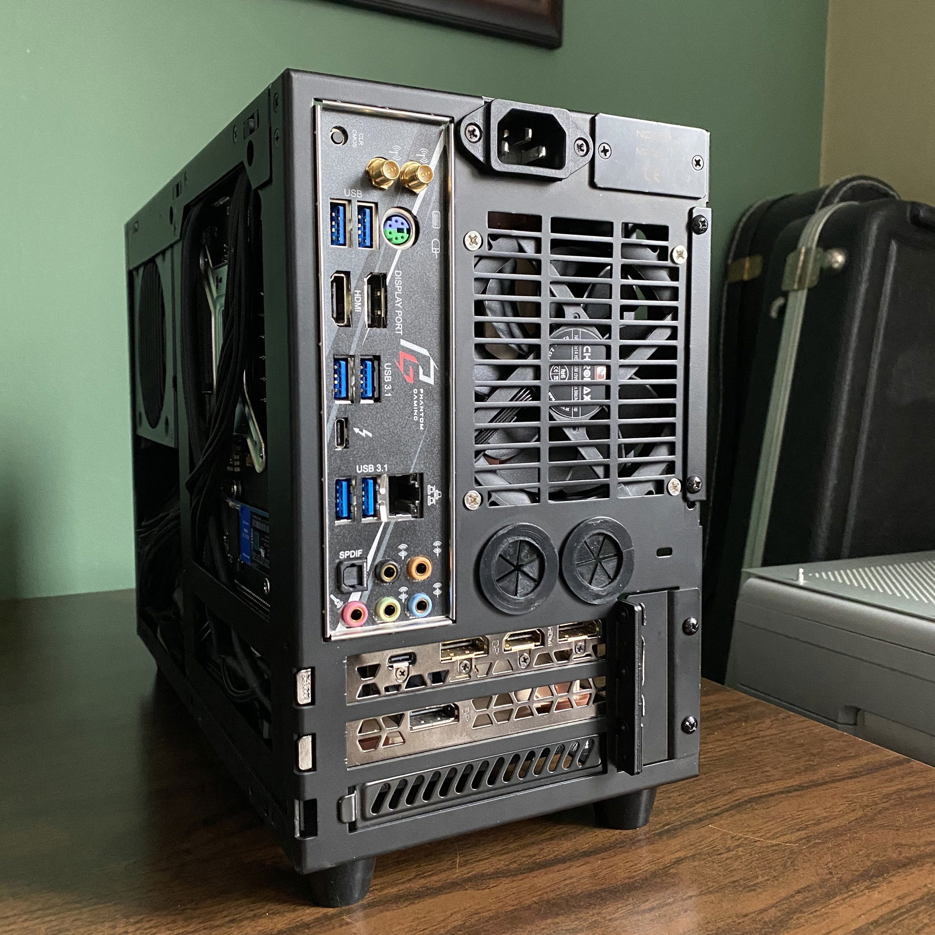 NCASE M1 Downsize (ft. AIO push/pull + GPU deshroud) » builds.gg