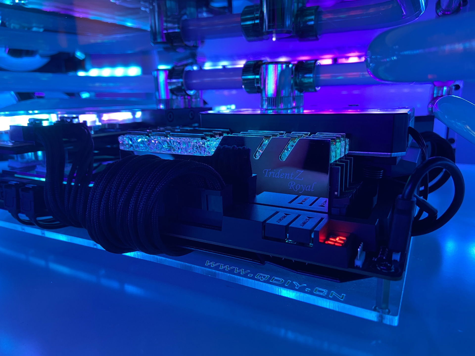 Watercooled desk pc » builds.gg