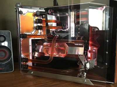 IRON MAN THEME CUSTOM PC » builds.gg