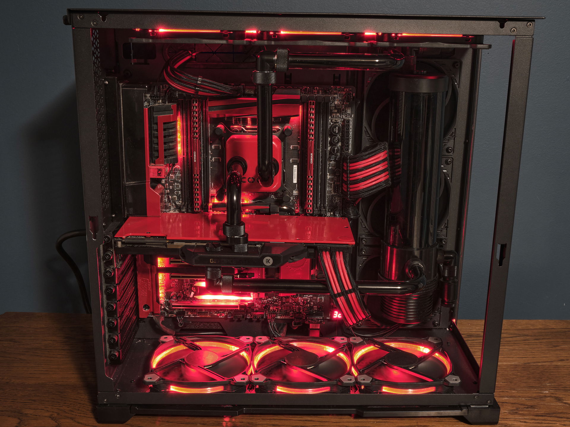 Palpatine's Office Computer (For browsing, holoskyping Vader, word ...