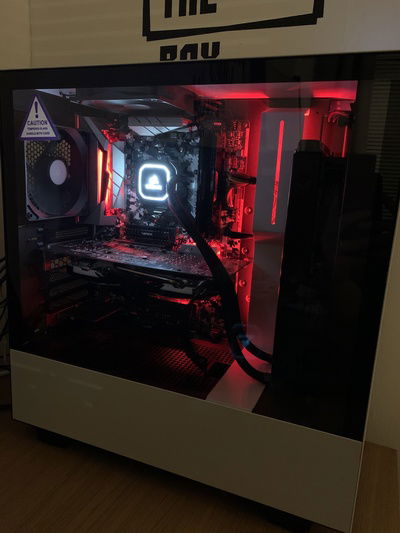 Hardline mITX Build with a Small Footprint » builds.gg