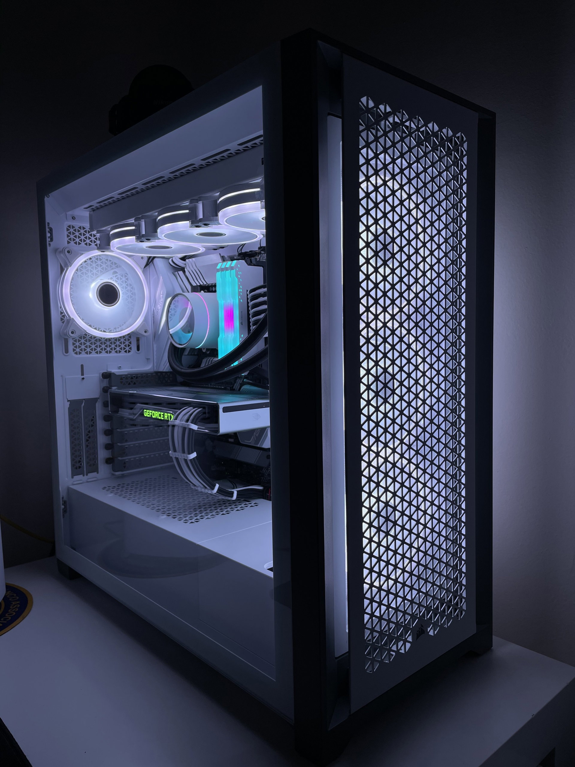 5000D Airflow White and Steel » builds.gg