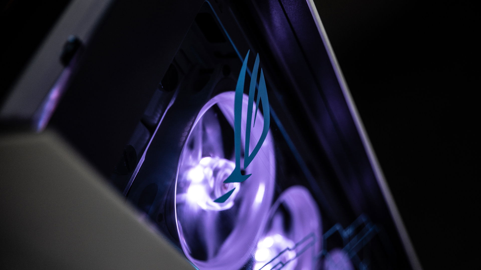 White Helios » builds.gg