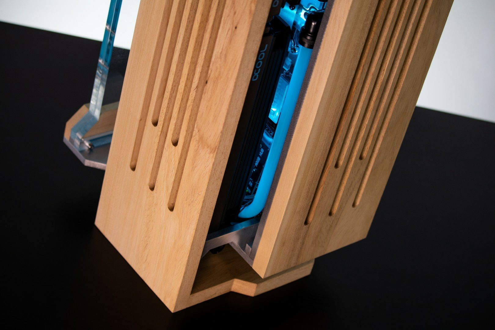 Project Menhir » builds.gg