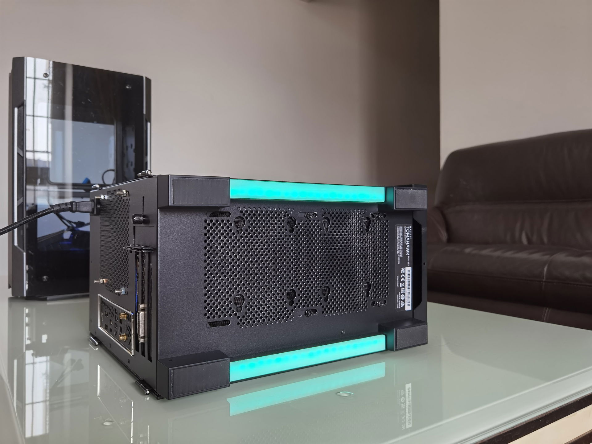 Razer Tomahawk Mini-ITX build » builds.gg