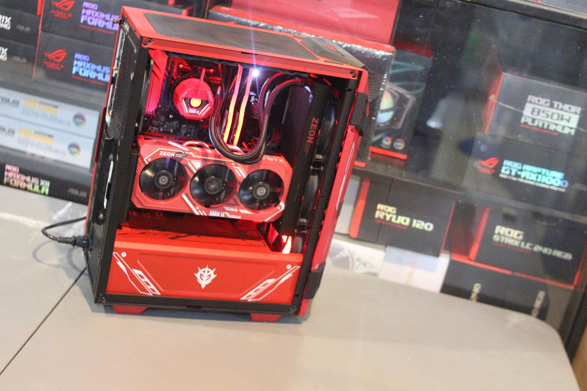 ASUS TUF Gaming ZAKU II Limited Edition Gaming PC » builds.gg