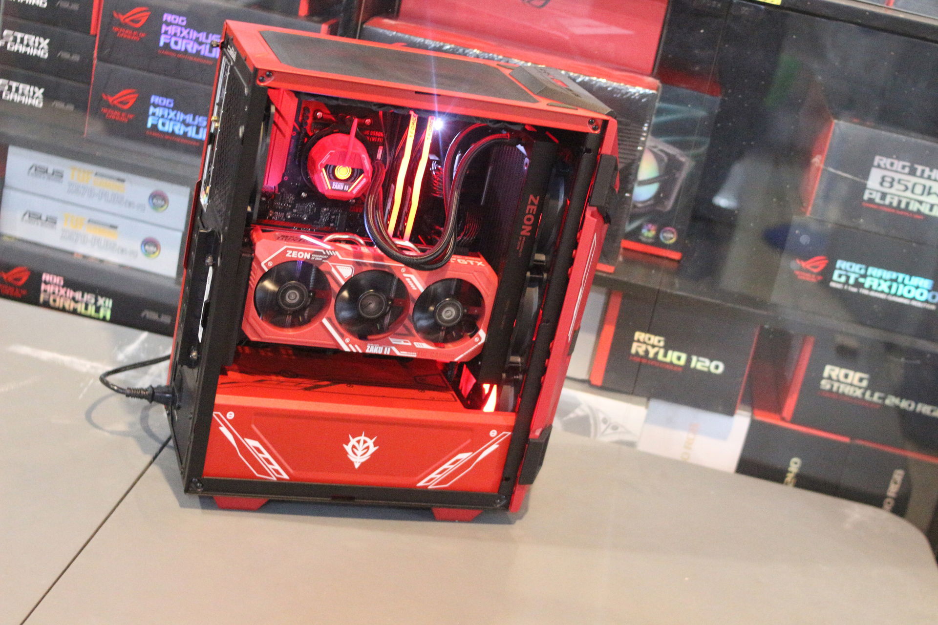 ASUS TUF Gaming ZAKU II Limited Edition Gaming PC » builds.gg