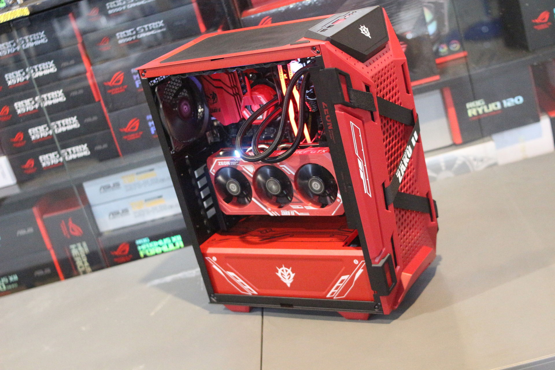 ASUS TUF Gaming ZAKU II Limited Edition Gaming PC » builds.gg