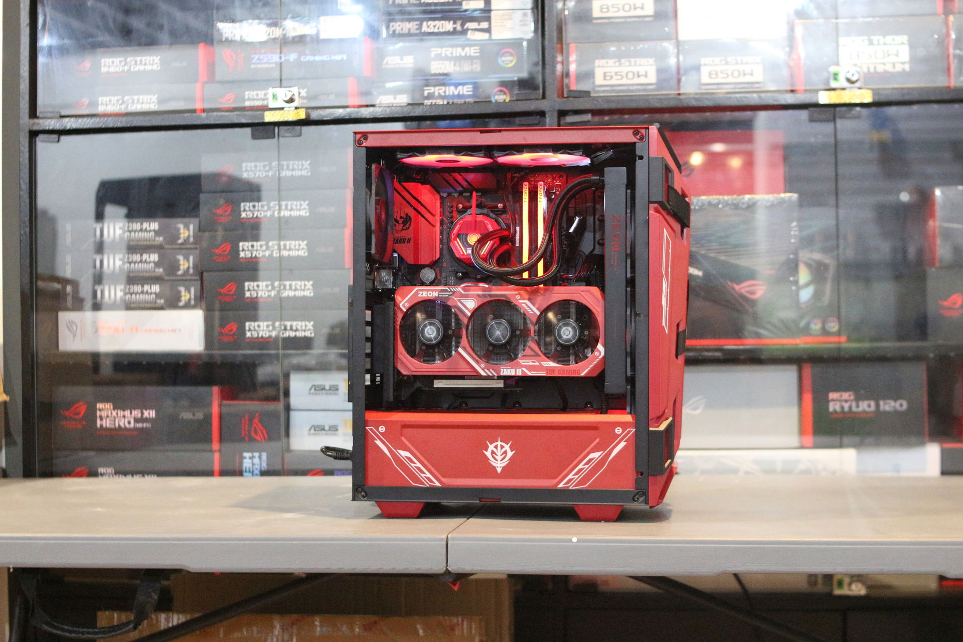 ASUS TUF Gaming ZAKU II Limited Edition Gaming PC » builds.gg