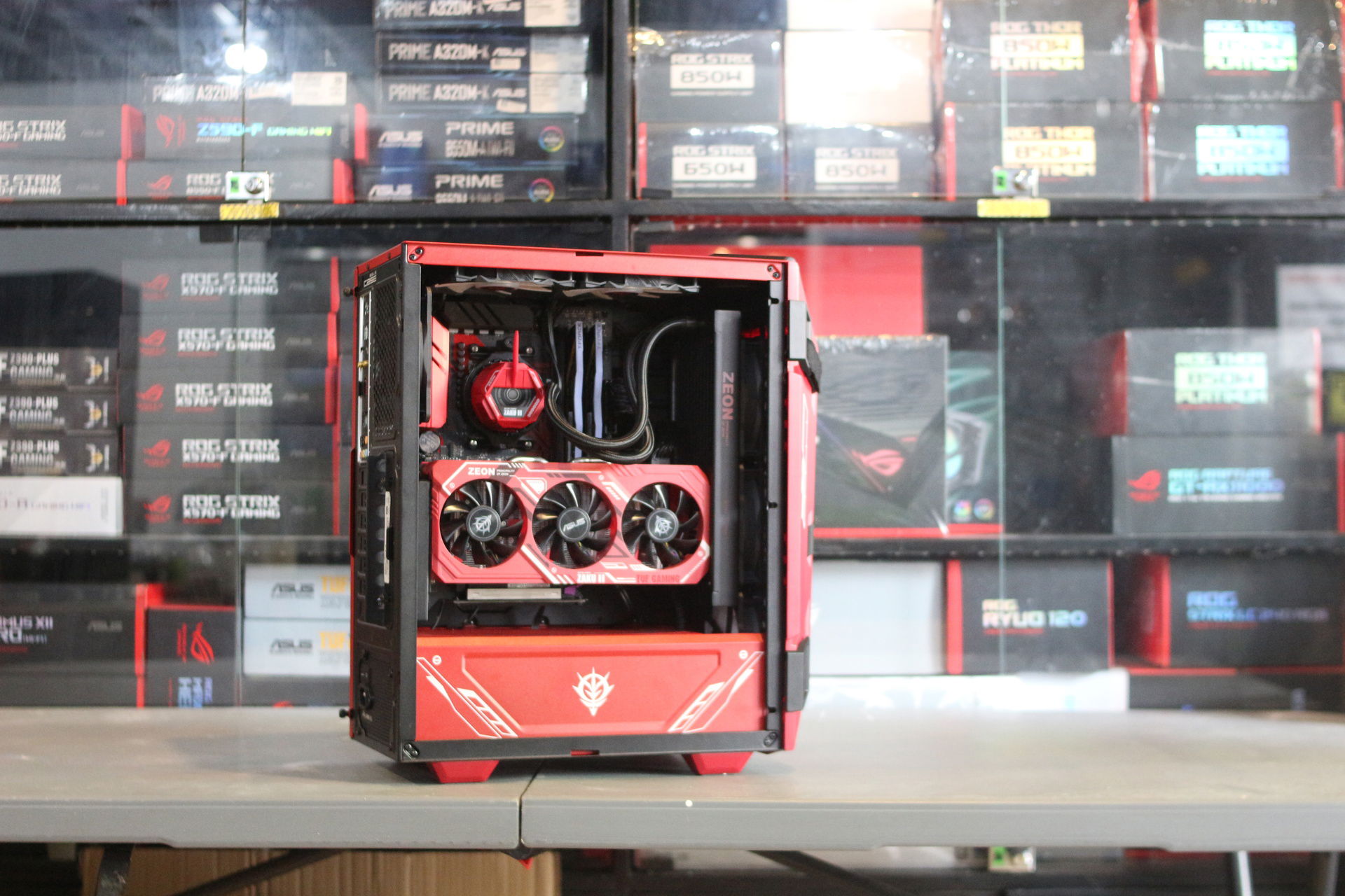 ASUS TUF Gaming ZAKU II Limited Edition Gaming PC » builds.gg