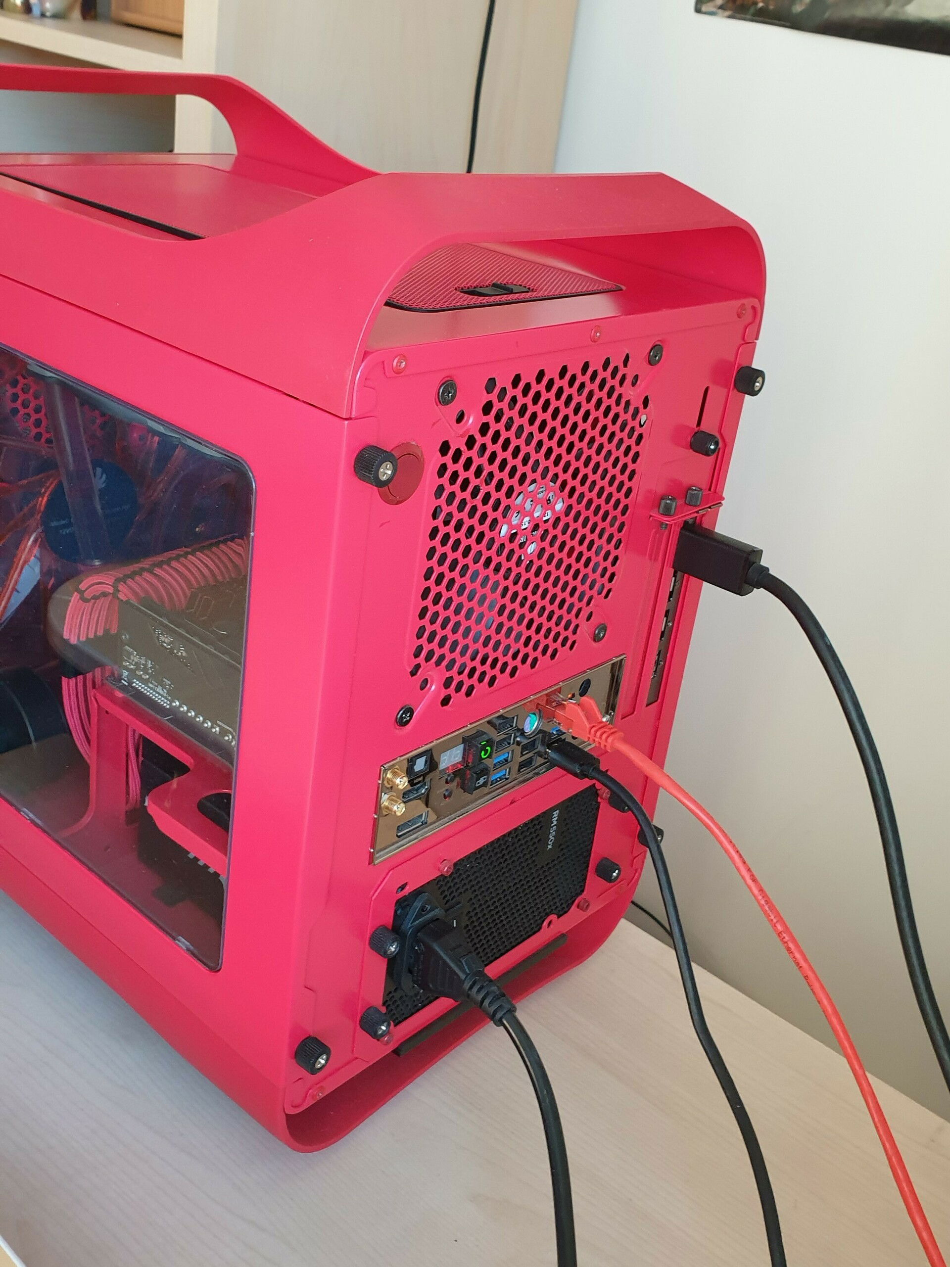 Scarlett - A Bitfenix Prodigy ITX custom watercooling build » builds.gg