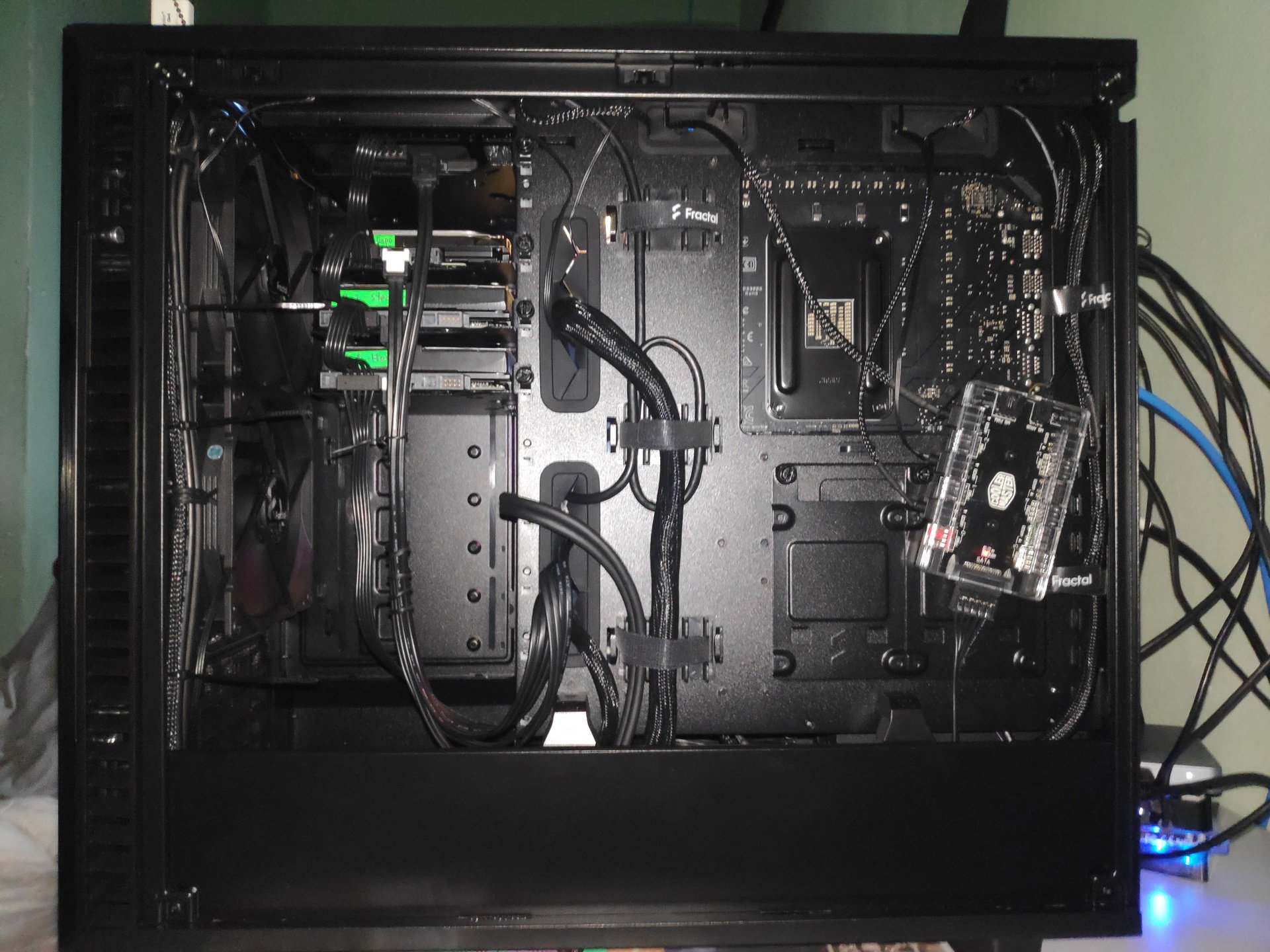 ANIME4000-PC, Square Dark RGB » builds.gg