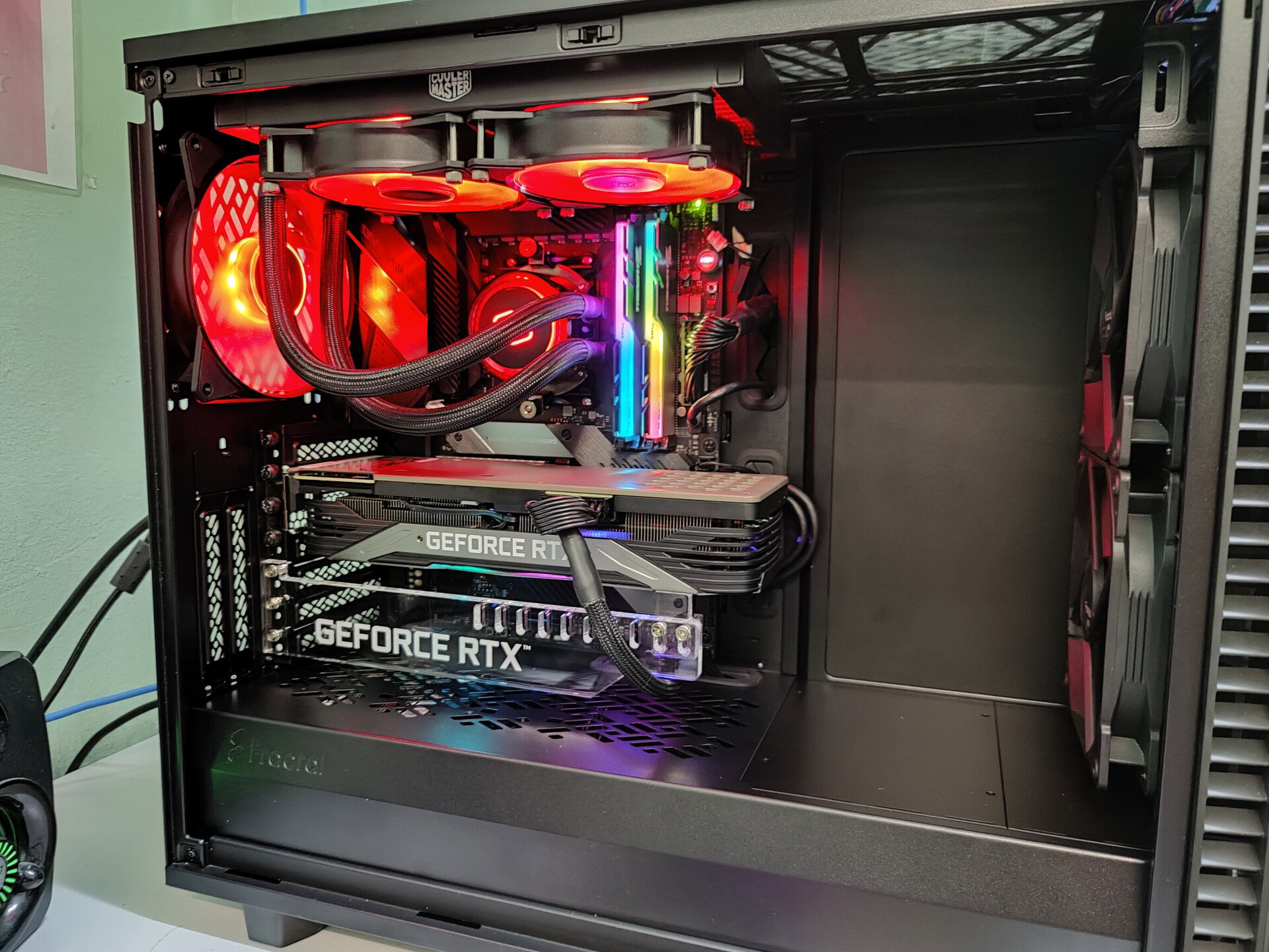 ANIME4000-PC, Square Dark RGB » builds.gg