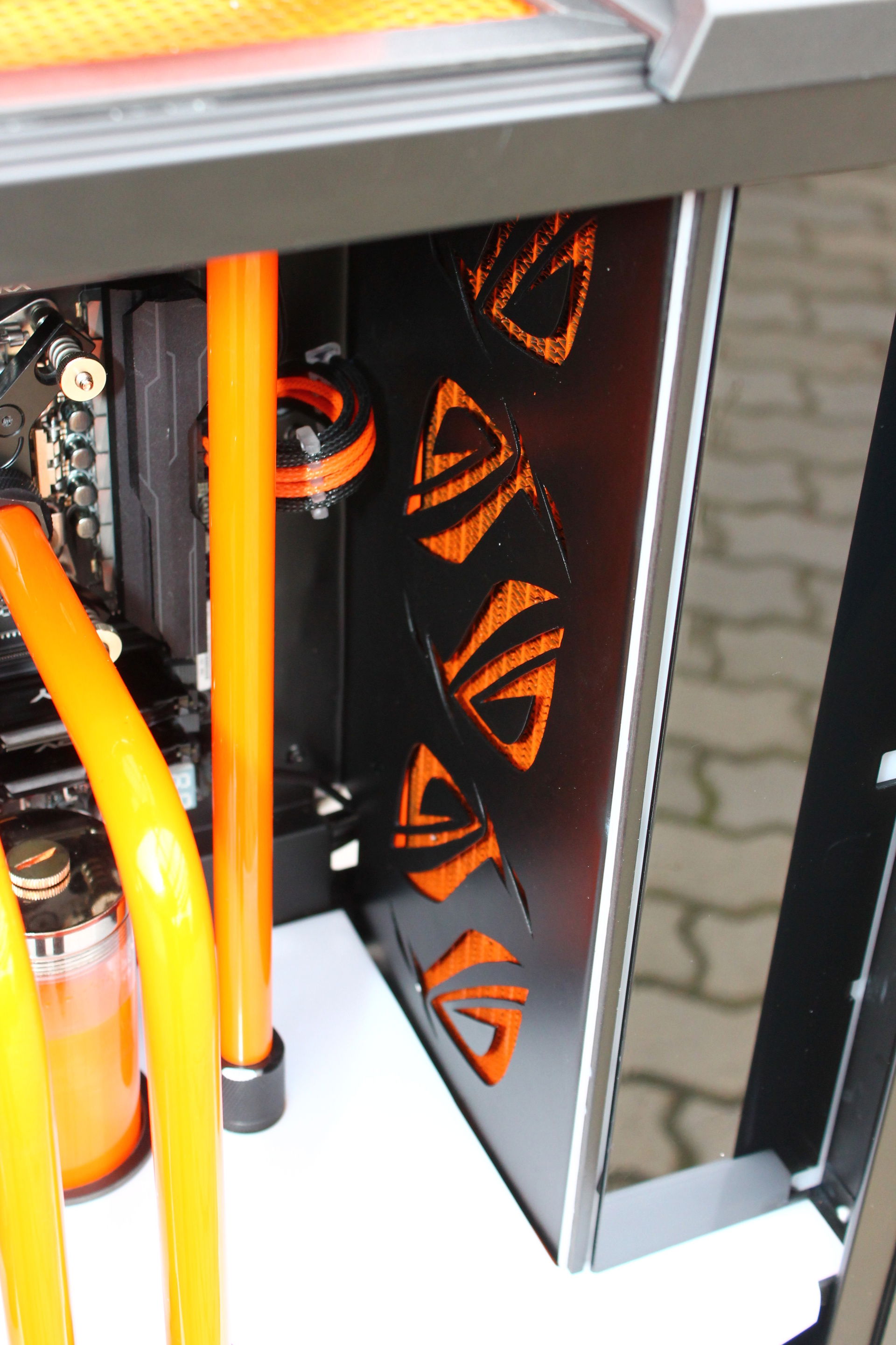 CM ROG Concept » builds.gg