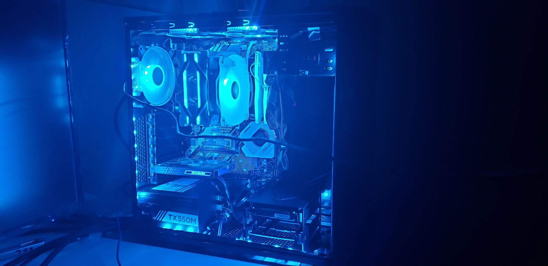 Red and White APU build. » builds.gg