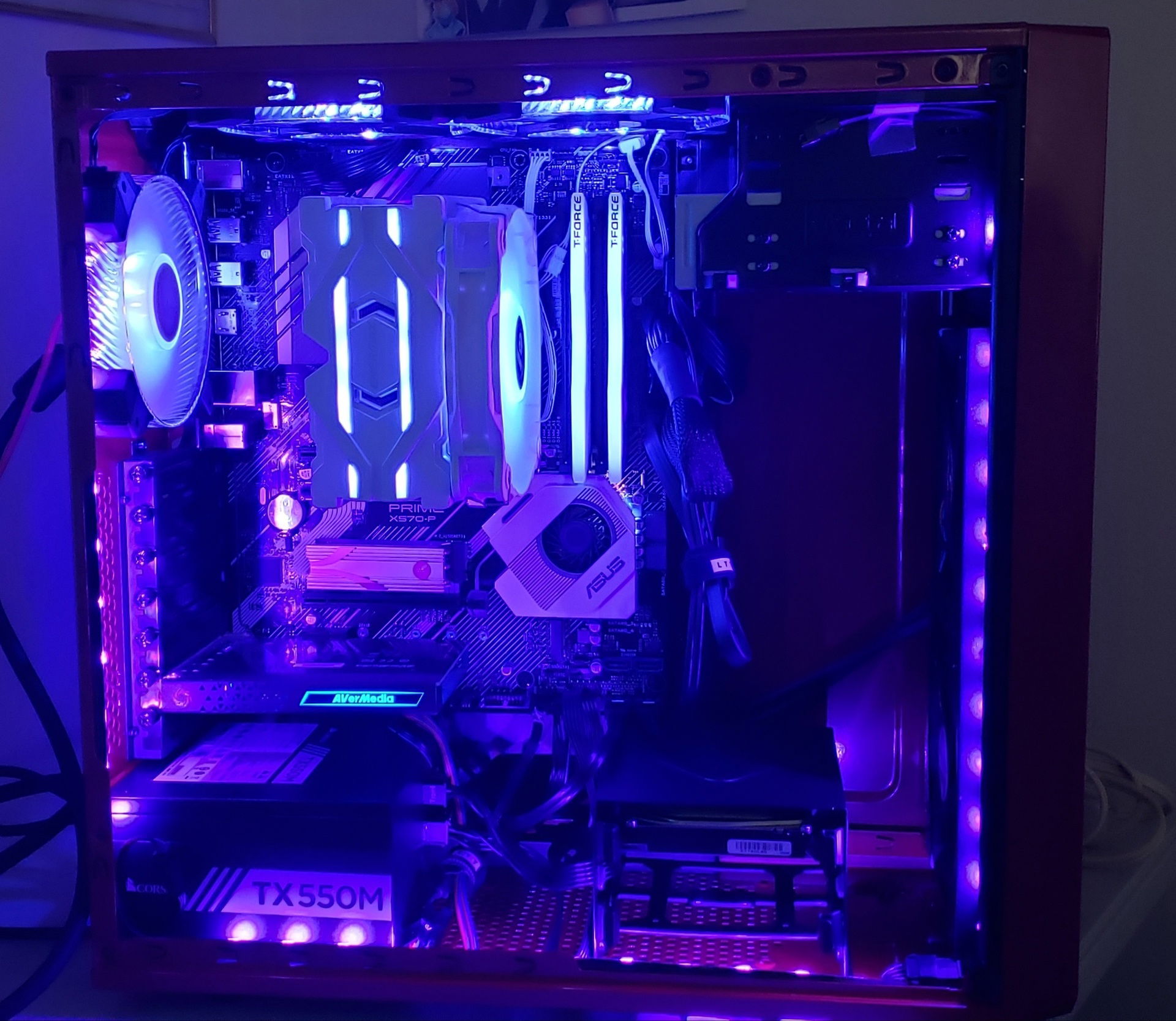 Red and White APU build. » builds.gg