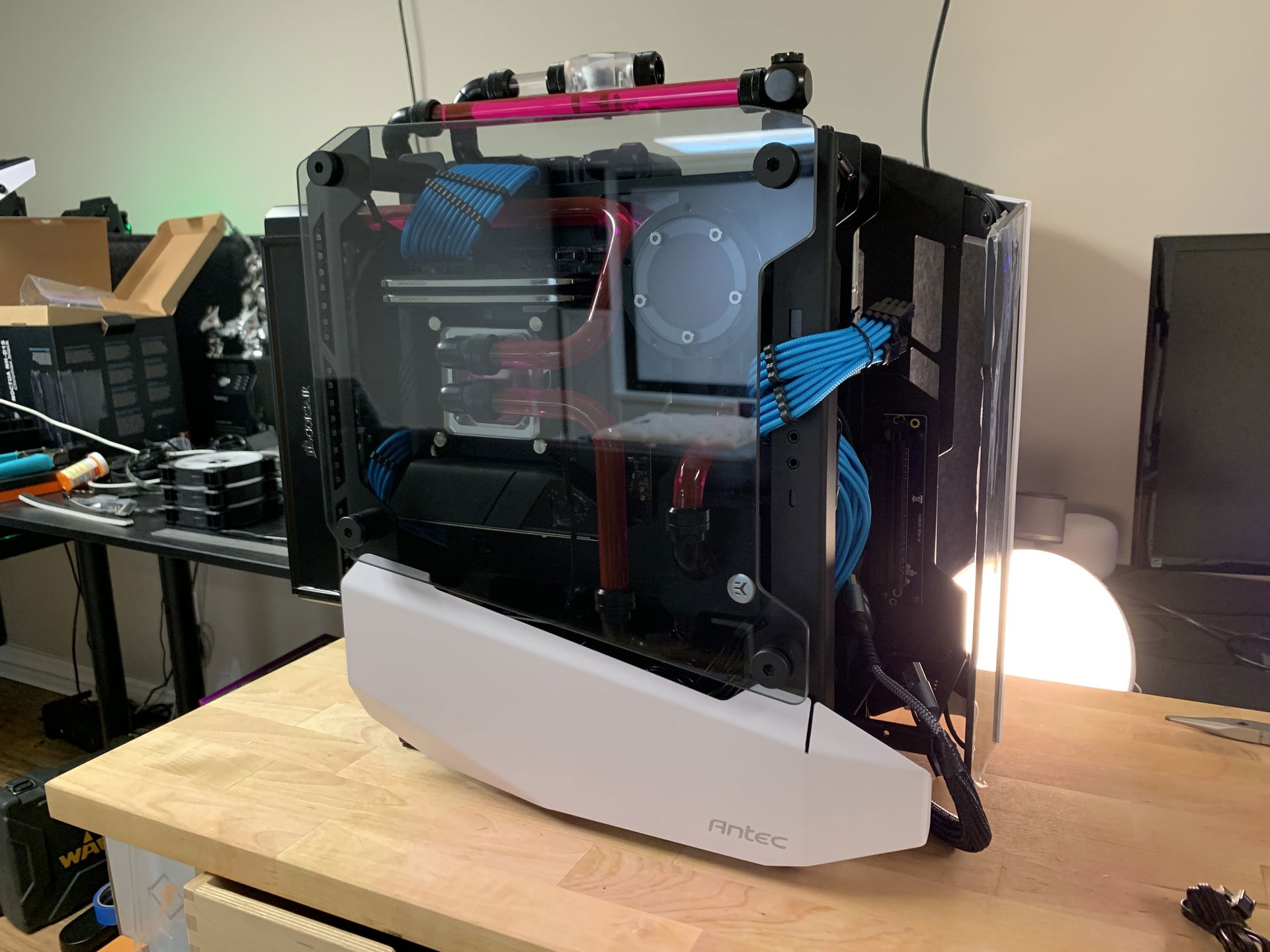 First Custom Loop, Dual Loop, ITX Build » builds.gg