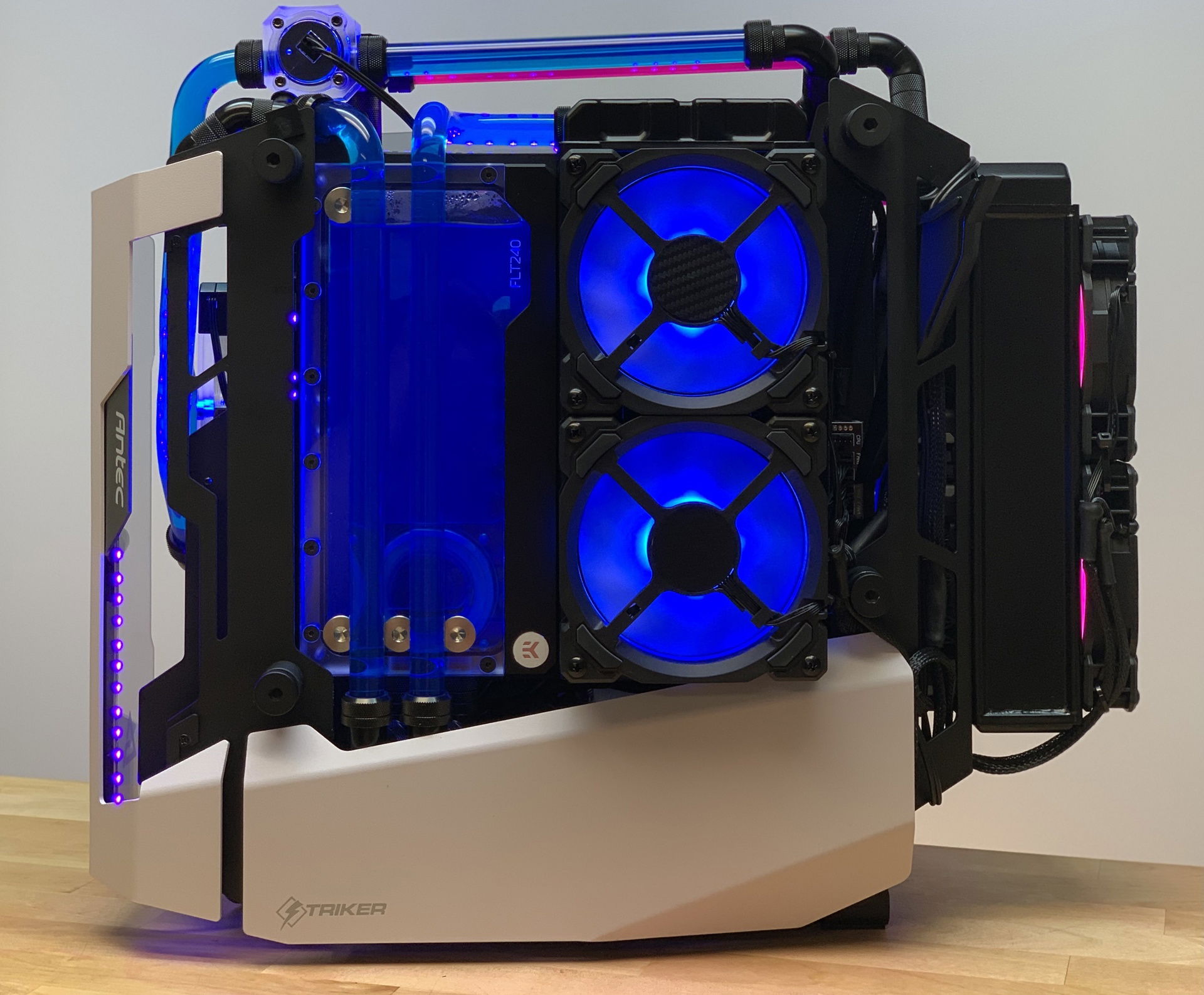 First Custom Loop, Dual Loop, ITX Build » builds.gg