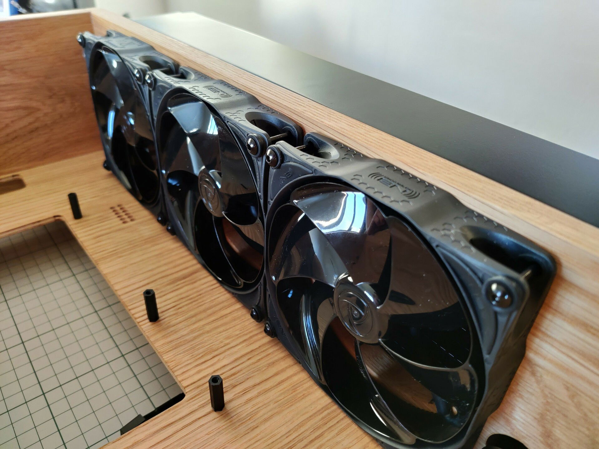 Wooden Desktop PC Drawer - Version 2.0 » builds.gg