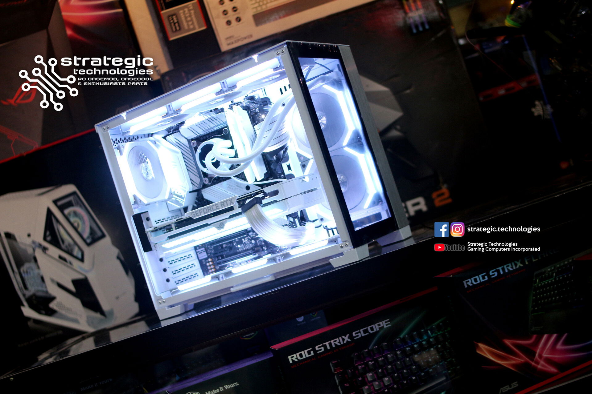 ASUS ROG Strix White x Lian Li 011 Dynamic Mini White » builds.gg