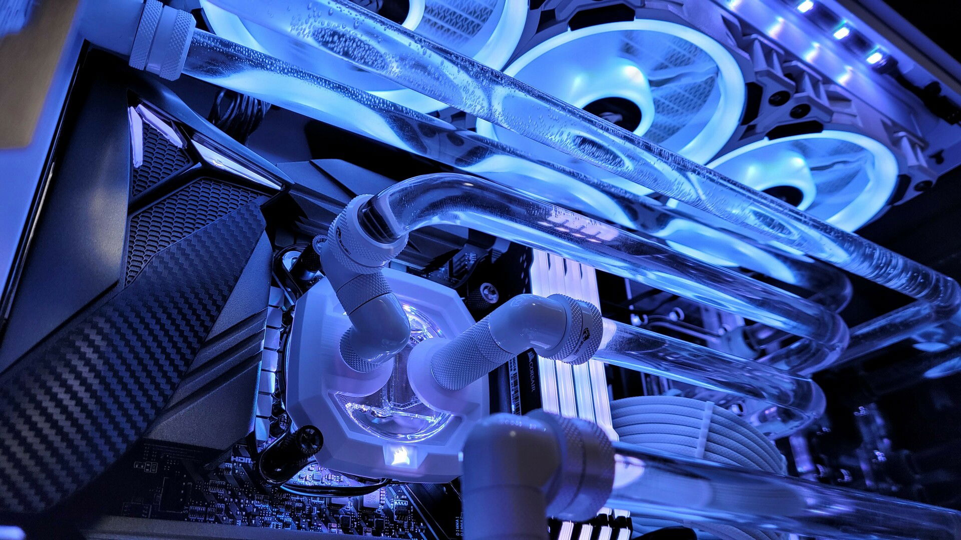 Snow White Hardline Build - AC Gaming PCs » builds.gg