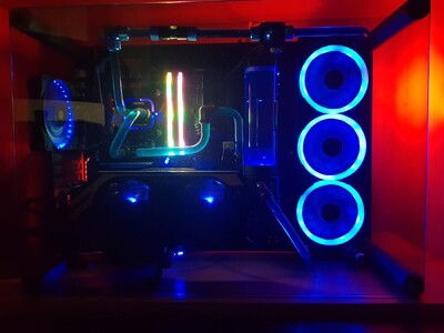 Customer Build. 25 - Lian-Li Custom loop » builds.gg