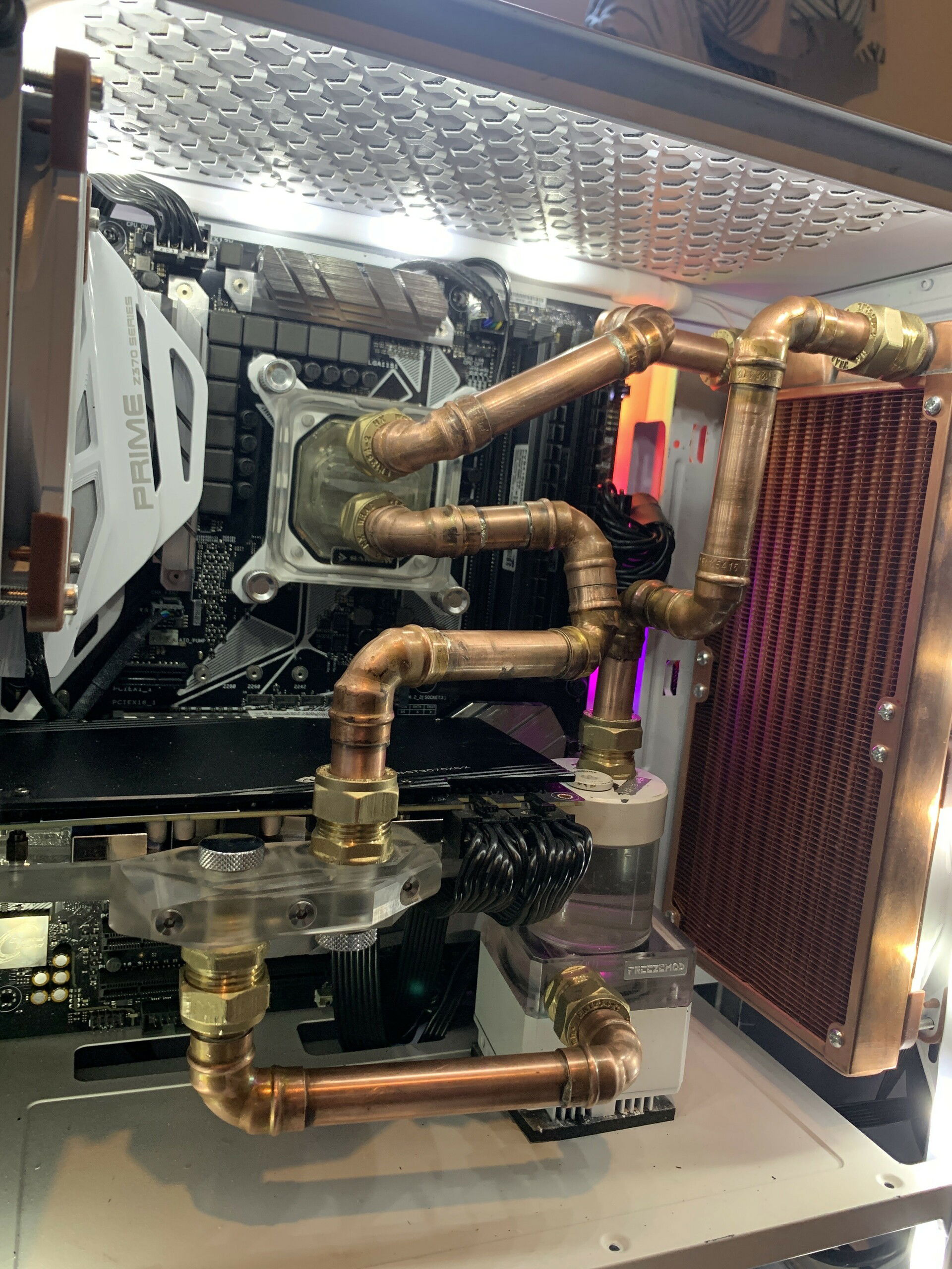 Industrial/Steampunk wooden/copper PC » builds.gg