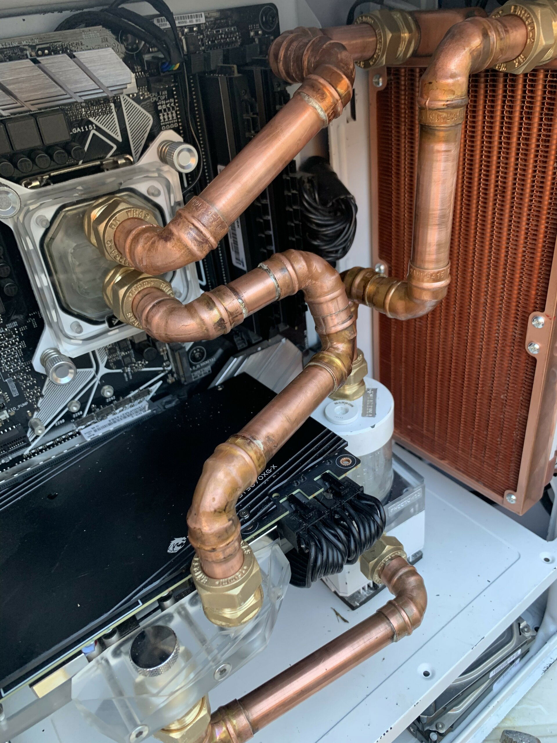 Industrial/Steampunk wooden/copper PC » builds.gg